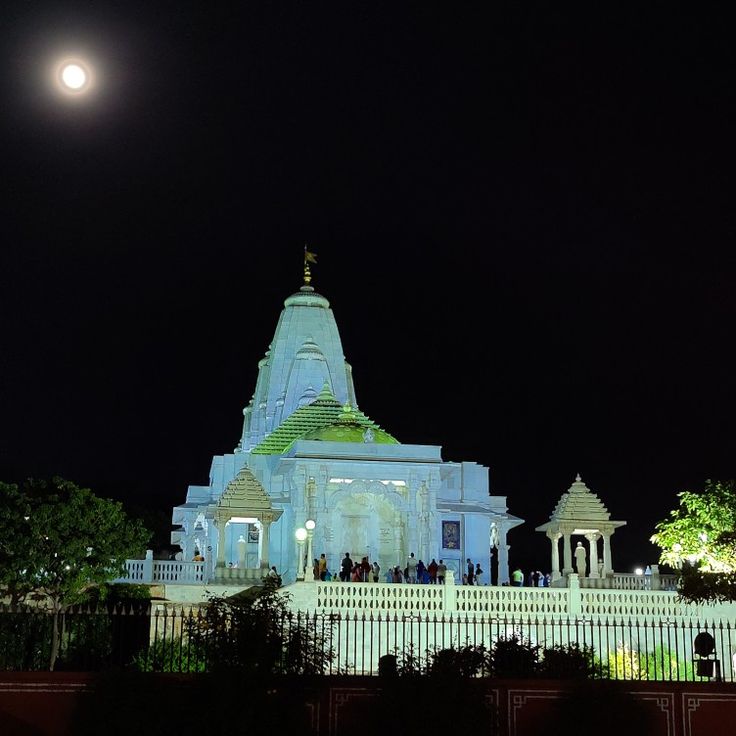 10 Famous Temples in Rajasthan to Visit